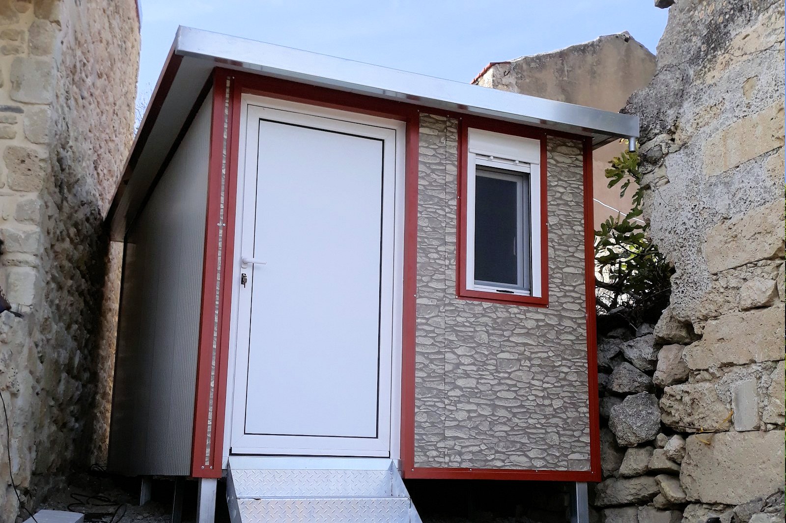 Προκάτ, οικίσκοι, οικονομικά σπίτια. Ηράκλειο Κρήτη
